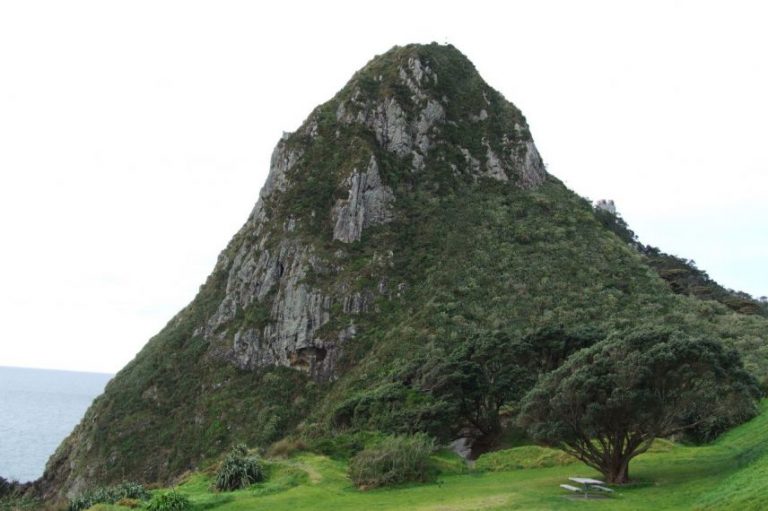 Paritutu Rock – What a View!!! – Ariki Backpackers